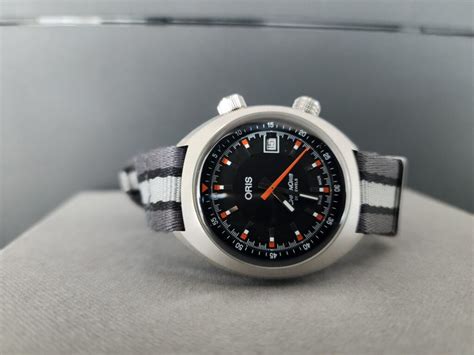 Oris Chronoris Date Review Racing Inspirations From The 1970s Sixiw
