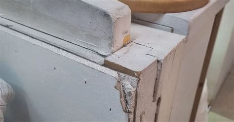 합판 모서리 파손부분 수리리폼가능하신 사장님모십니다 숨고 숨은고수