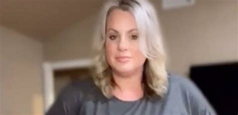 Im A Hot Mom In My 40s I Get The Most Backhanded Compliments About