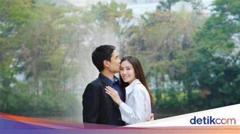 10 Potret Nong Poy Transgender Tercantik Dunia Yang Baru Dilamar Pria