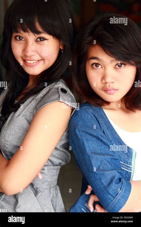 Two Cute Indonesian Girls Stock Photo Alamy