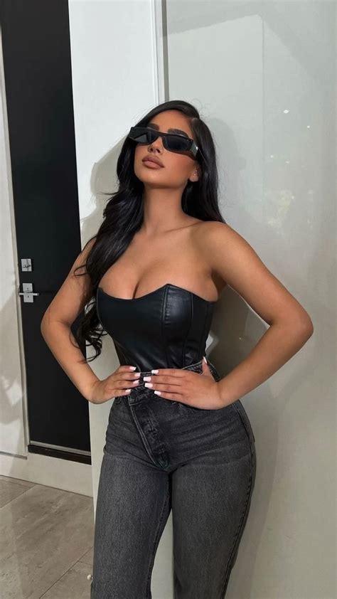 Amaya Colon Posing For Instagram Picture At Home Fashion Outfits