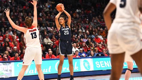 These Are The 5 Best Womens Basketball Players At Every Position