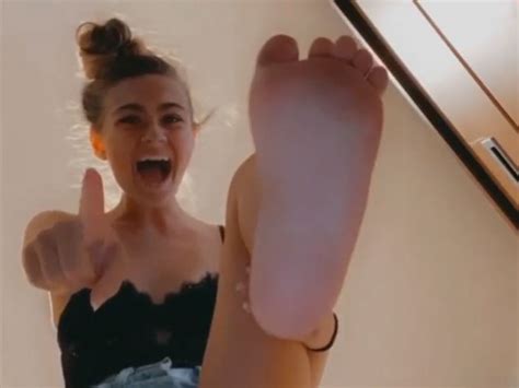 Giantess Pov Giantess Pov Sfx Thisvid Com