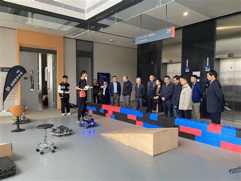 湖南城市学院一行来访大数据与互联网学院 大数据与互联网学院
