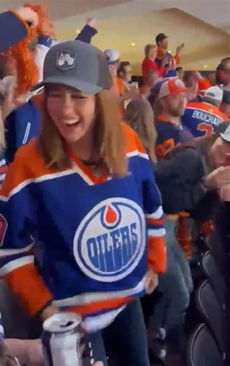 Hockey Fan Offered Deal By Porn Site After Showing Boobs At Game