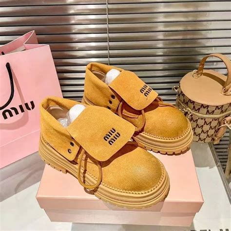 Ботинки Miu Miu купить на Ozon по низкой цене 1753914966