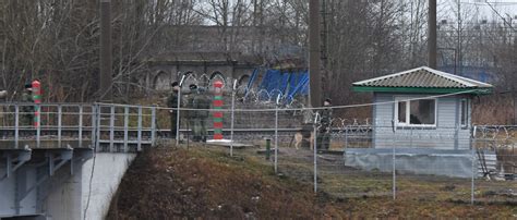 Narva Ivangorod Border Crossing At Kenneth Magee Blog