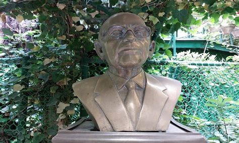 موزه دکتر حسابی بخش های مختلف موزه و تاریخچه گردشی تاپ