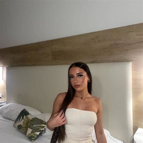 Goddess Gabriella 123s Official Social Fan Page LoyalFans