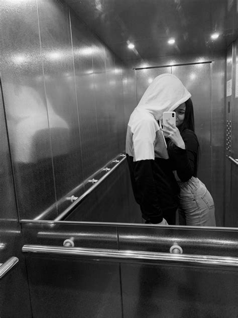 Ночью в лифте двое Mirror Selfie Selfie Scenes