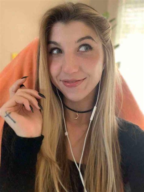Asmr Girls That Also Stream On Twitch Pick One What Would You Do R
