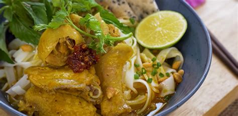 Cách Nấu Mì Quảng Gà đơn Giản Dễ Làm Cho Buổi Sáng Của Gia đình Món