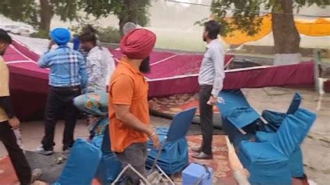 ਪਜਬ ਚ ਕਈ ਥਵ ਤ EVM ਖਰਬ ਦ ਸਕਇਤ ਇਨਹ ਬਥ ਤ ਰਕ ਗਈ ਪਲਗ Lok sabha election