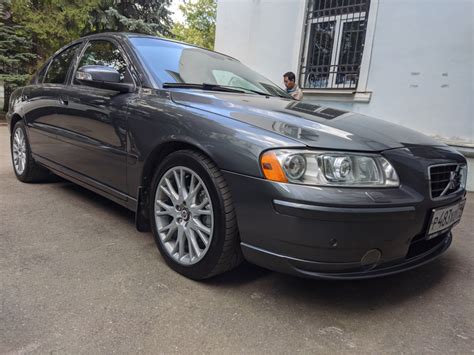 Очень красиво Volvo S60 1G 2 4 л 2007 года стайлинг DRIVE2