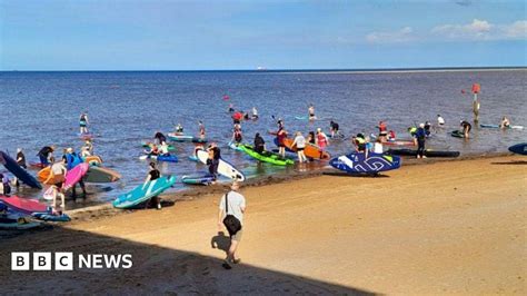 Crowds Take Part In Group Paddleboard On Cleethorpes Beach Bbc News