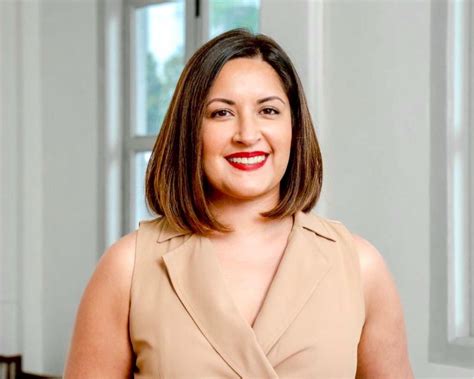 Newbeginnings Commerciallawyers Disputeslaw Regulatoryandinvestigations Simran Toor 86