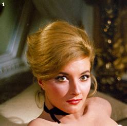 James Bond 007 Magazine 007 Magazine Archive Features