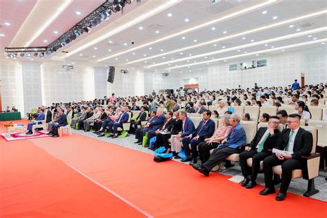 ឧបនាយករដ្ឋមន្ត្រីប្រចាំការ វង្សី វិស្សុត