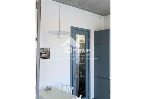 იყიდება სახლები და აგარაკები ლისის ტბა 290მ²