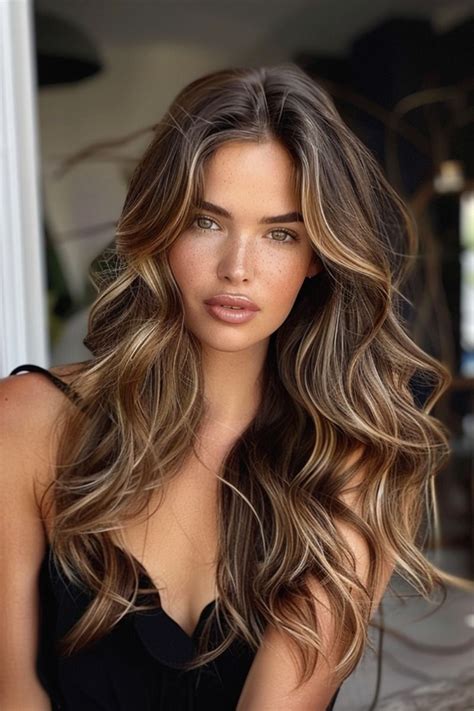 Sun Kissed Strands Gorgeous Golden Highlights For Long Brown Hair