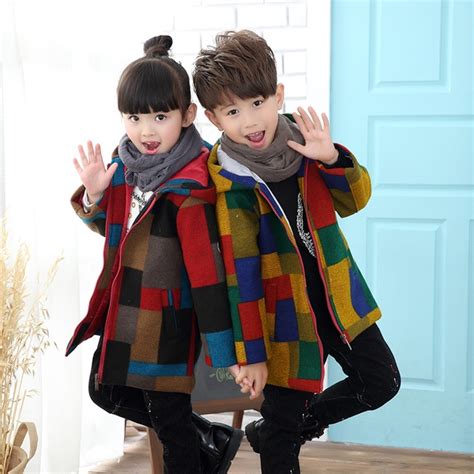 Badu Bg Дебело вълнено палто за момичета и момчета в шарен цвят дълго и с качулка Badu Bg