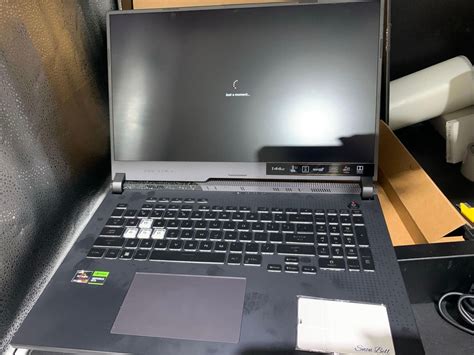 Asus Rog Strix G1`7 173 Inch Gaming Laptopin Box Powers Up Working
