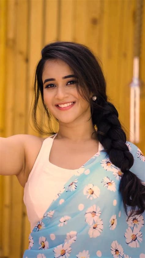 Deepthi Sunaina Lickable Armpits 😋🤤 Rdeepthisunaina