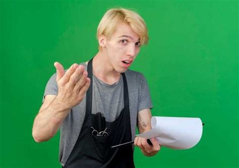 Как написать заявление участковому на шумных соседей образец