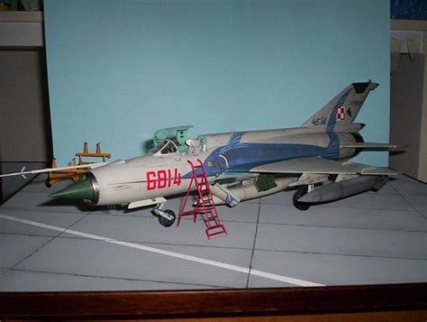 Aereo Mig 21 Mf Fishbed J Special Color Scala 132 Forum