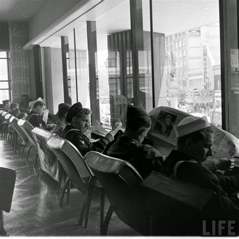Interesting Black And White Photos Capture Daily Life In San Francisco