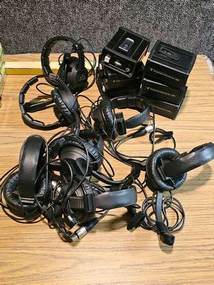 Production Intercom Inc Bp 1 Wired Intercom Belt Pack With Headsets Mclaughlin Auctioneers