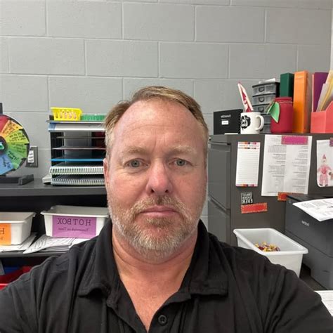 Toddyb Toddyb13 • Threads Say More