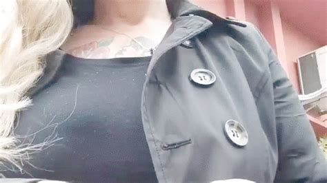 Smoking In The Street Crush Lady Smoker Brasil Clips Sale