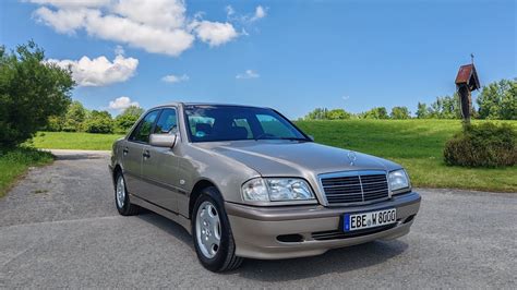 Another W202 walkaround - YouTube