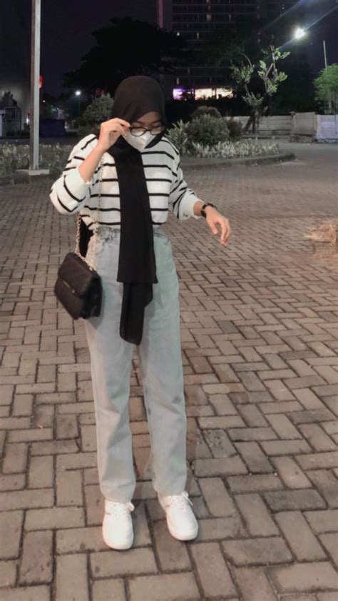 Pin oleh 𝙉𝙁𝙓`ᴳⁱʳˡˢ di 𝐇𝐈𝐉𝐀𝐁 𝐆𝐈𝐑𝐋 | Gaya model pakaian, Gaya, Model pakaian