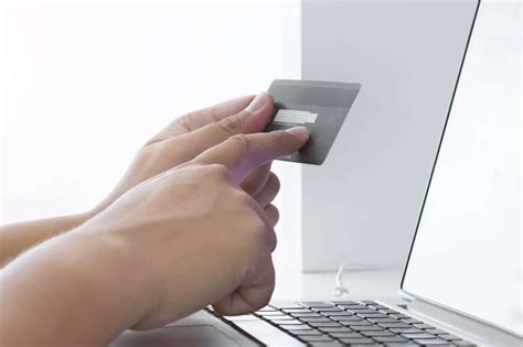 Debit And Credit Card Expiry Dates Explained Getsby