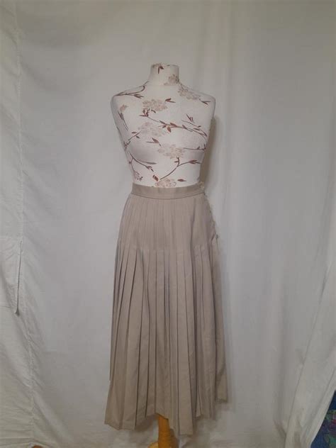 Спідниця плісе міді — ціна 320 грн у каталозі Міді спідниці Купити жіночі речі за доступною