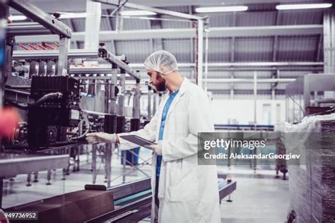 Lab Calculations Photos And Premium High Res Pictures Getty Images
