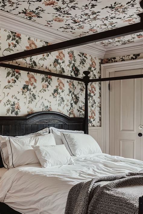 Wallpaper Trends 2025 The Color And Patterns To Rule Your Interior