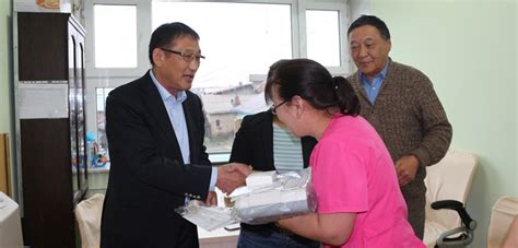 “ЧИН ХҮСЛЭН” ӨРХИЙН ЭРҮҮЛ МЭНДИЙН ТӨВД 5 850 000 ТӨГРӨГИЙН ҮНЭ БҮХИЙ ТОНОГ ТӨХӨӨРӨМЖ ХҮЛЭЭЛГЭН ӨГЛӨӨ