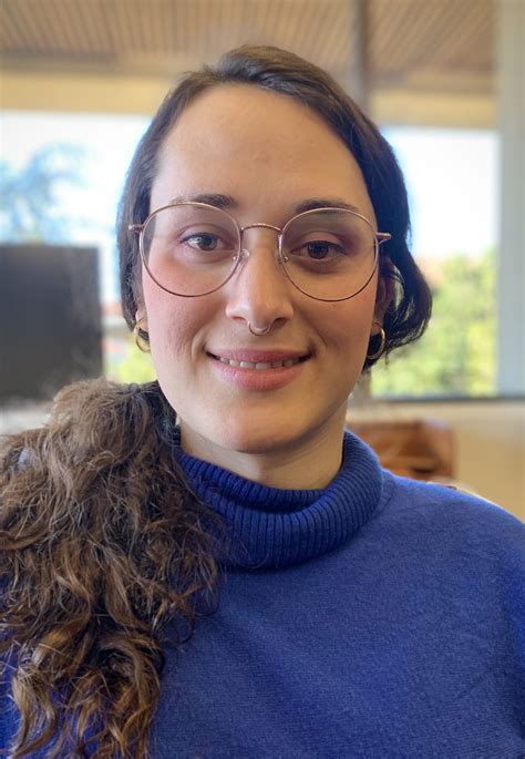 Stephanie Olinger Comotion