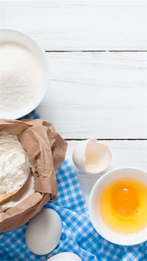 Download Adorable Shot For Baking Iphone Theme Wallpaper