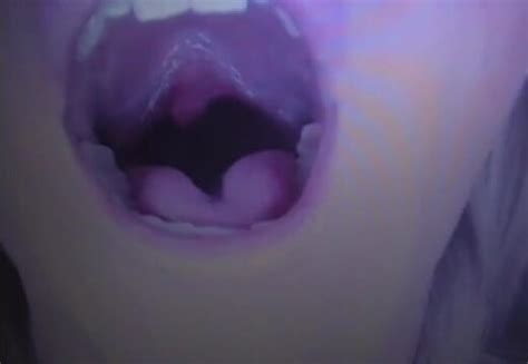 Camgirl Throat Coughing And Gagging No Tonsils 2019