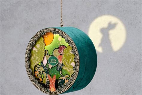 11 Best Mooncakes With The Coolest Reusable Packaging District Sixtyfive