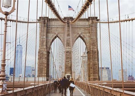 Walking Tour Of The Brooklyn Bridge And Dumbo