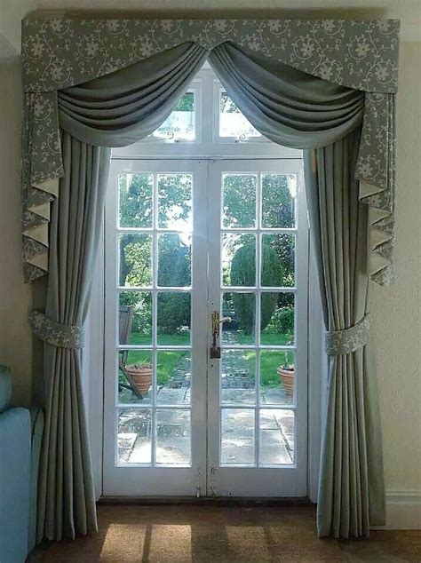 Curtain Swags Ideas