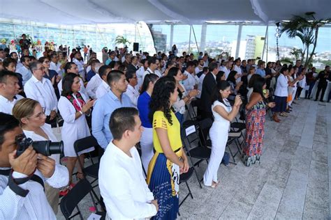 “la Salud No Puede Ser Un Negocio La Salud Debe Ser Un Derecho