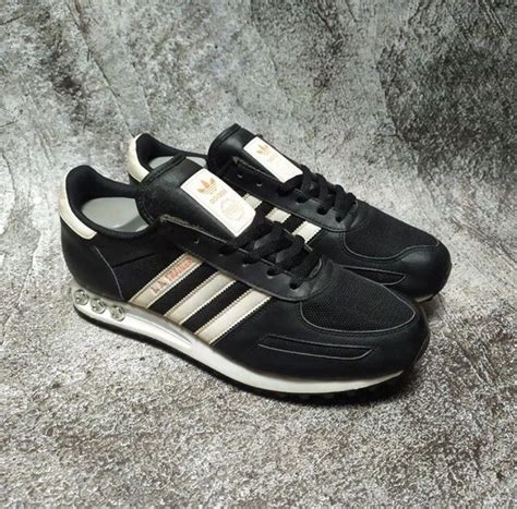 Adidas L.A Trainer, Fesyen Pria, Sepatu , Sneakers di Carousell