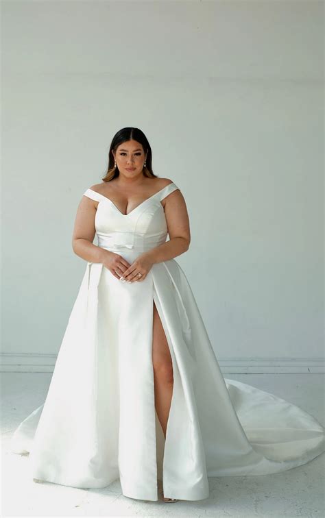Plus Size A Line Wedding Dresses With Bow Belt True Society